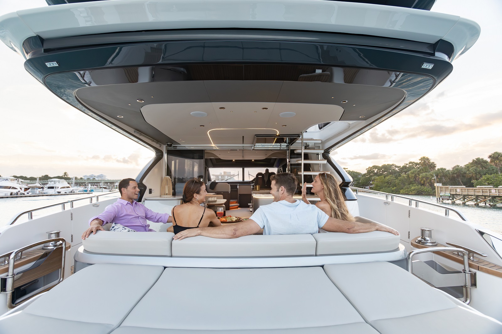 Princess Yachts - Constructeur Britannique de Yacht de Luxe